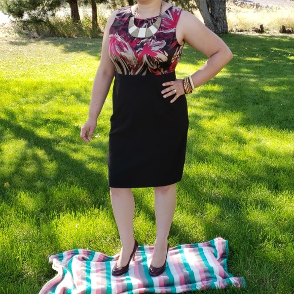 212 Collection | Dresses | 22 Collection Black Gold Maroon Pencil Dress ...